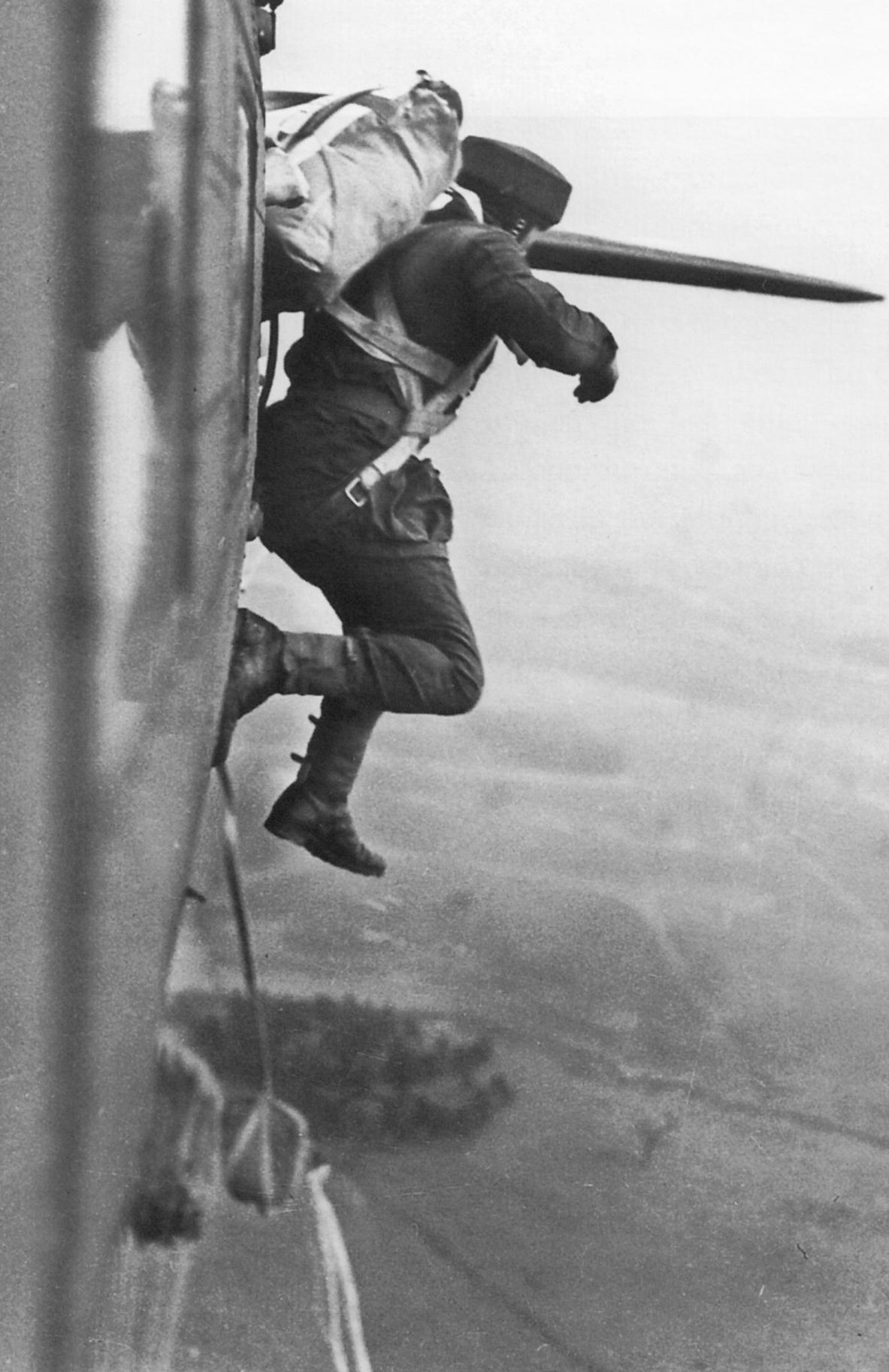 WWII Paratrooper Song – www.captainstevens.com